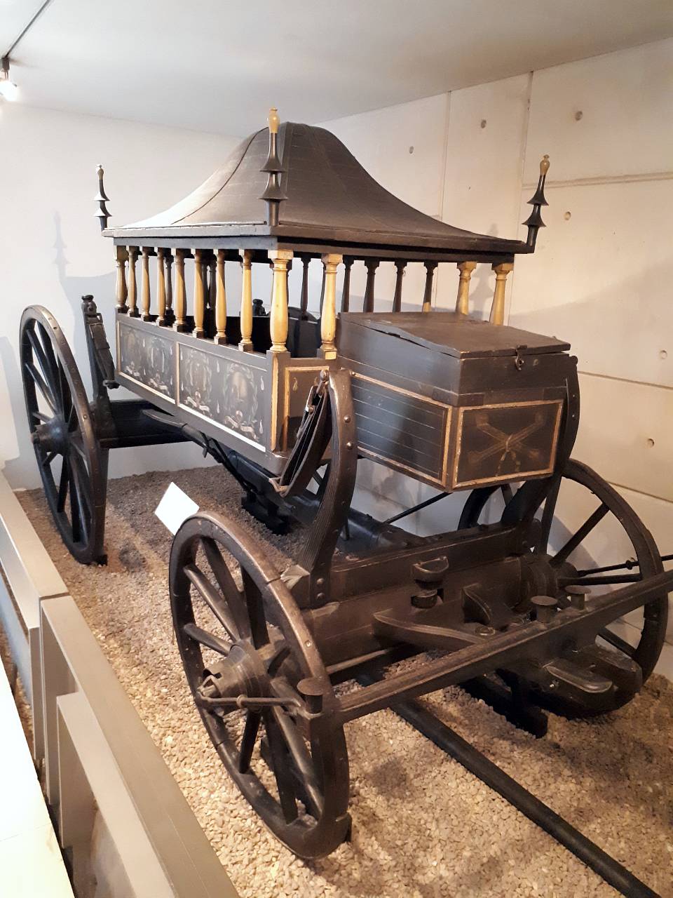 Holiday Diaries: Exploring the History of Body-Snatching, Burial ...