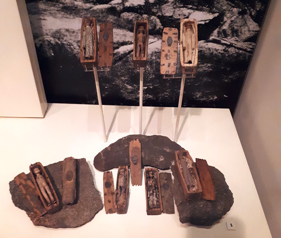 Holiday Diaries: Exploring the History of Body-Snatching, Burial ...