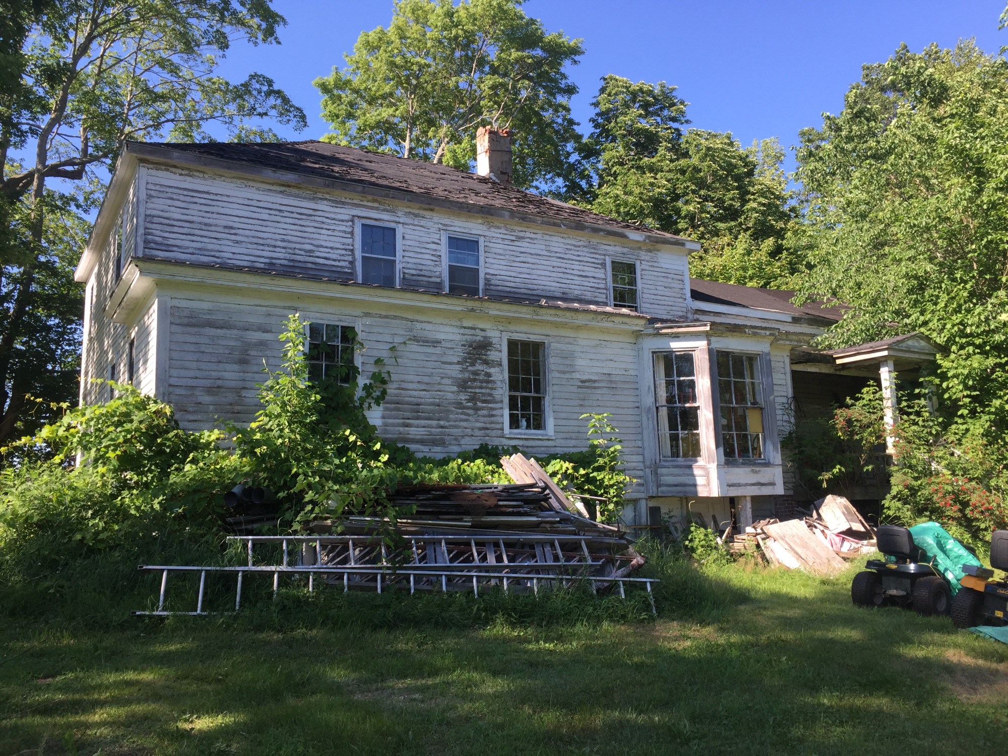 Death & Decay in Cultural Heritage Structures | Spade & the Grave